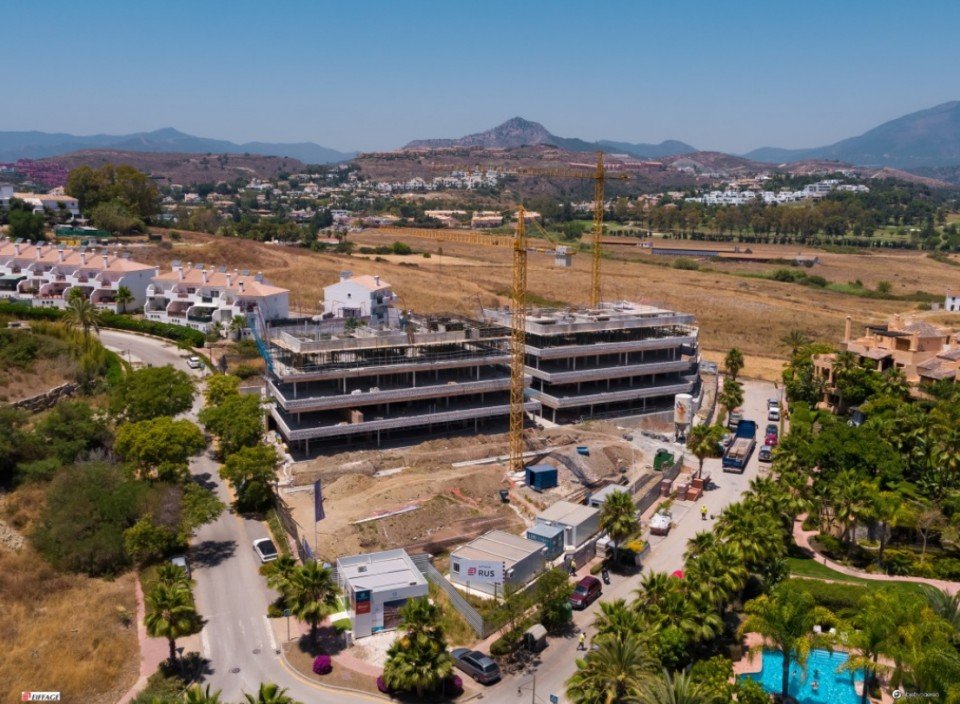 EL CAMPANARIO HILLS Apartment in Estepona (Marbella) - Spain